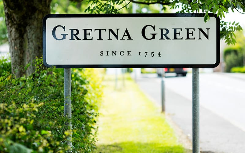 Edinburgh driving adventures and car rental tips - Rentalcars.com